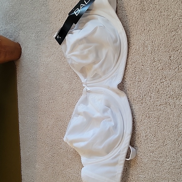 Bali | Intimates & Sleepwear | Nwt Bali Bra 48b | Poshmark